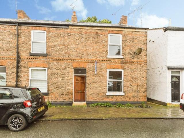 2 bedroom end of terrace house for sale