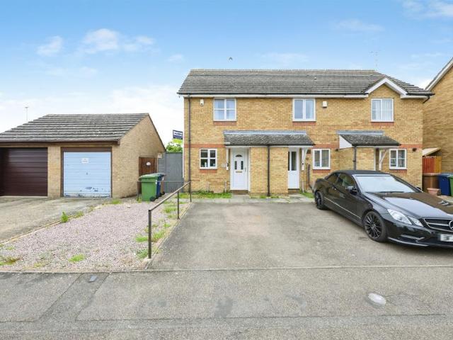 2 bedroom end of terrace house for sale