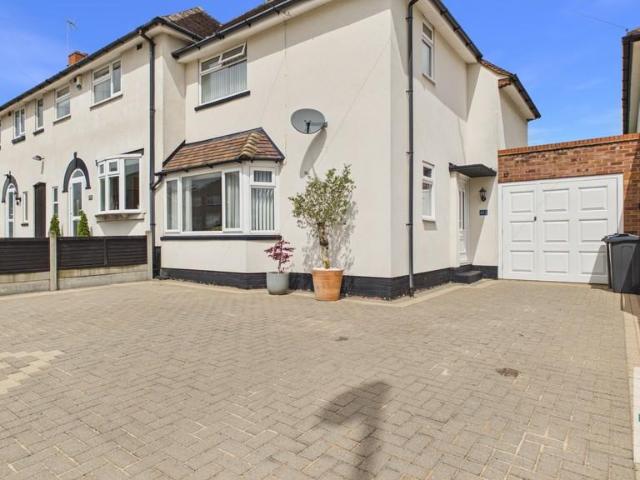 2 bedroom end of terrace house for sale
