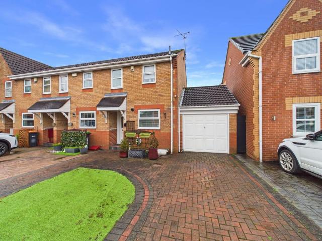 2 bedroom end of terrace house for sale