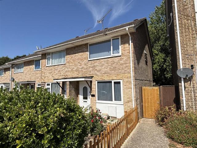 2 bedroom end of terrace house for sale