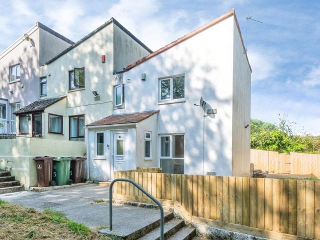 2 bedroom end of terrace house for sale
