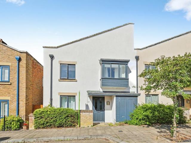 2 bedroom end of terrace house for sale