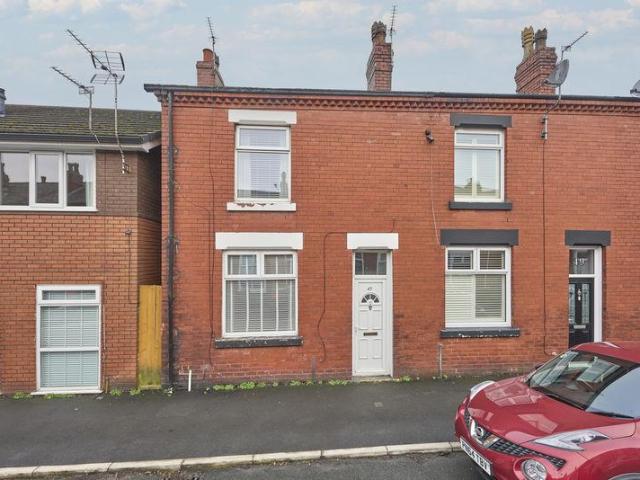 2 bedroom end of terrace house for sale