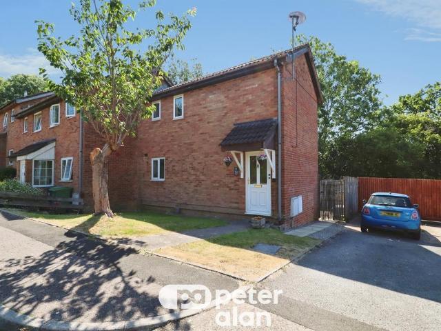 2 bedroom end of terrace house for sale