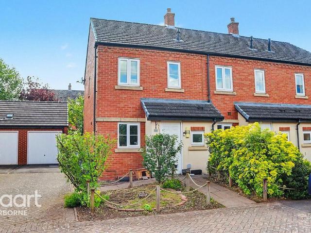 2 bedroom end of terrace house for sale