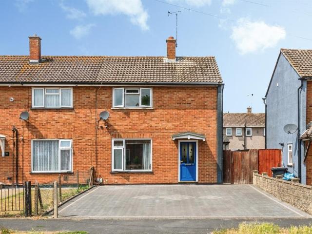 2 bedroom end of terrace house for sale
