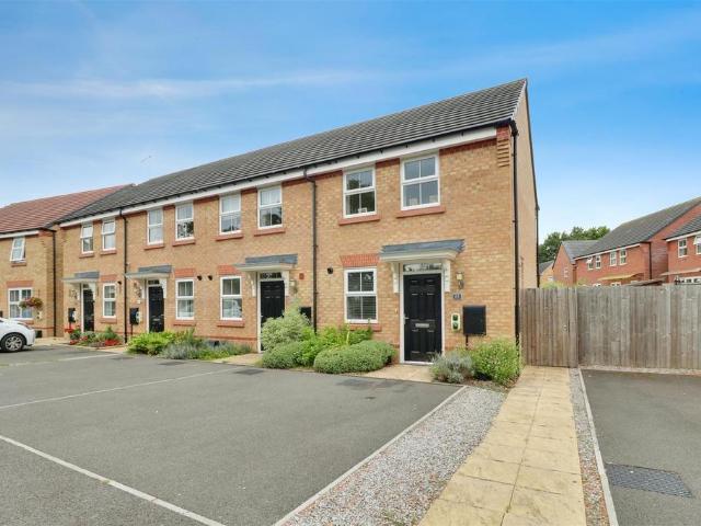 2 bedroom end of terrace house for sale