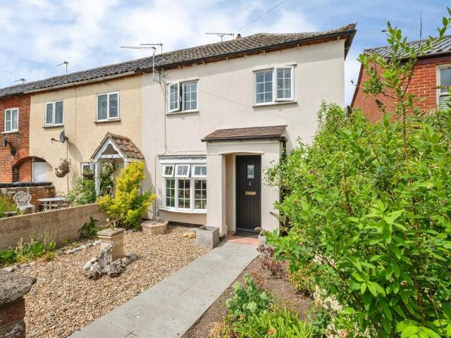 2 bedroom end of terrace house for sale