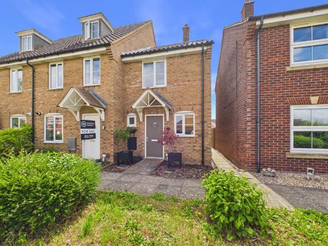 2 bedroom end of terrace house for sale