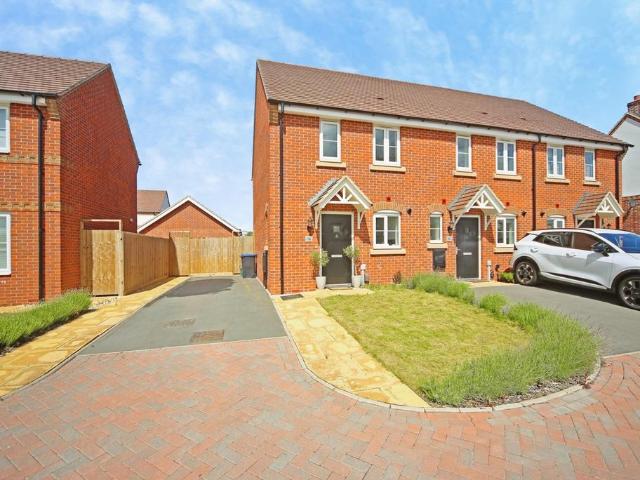 2 bedroom end of terrace house for sale