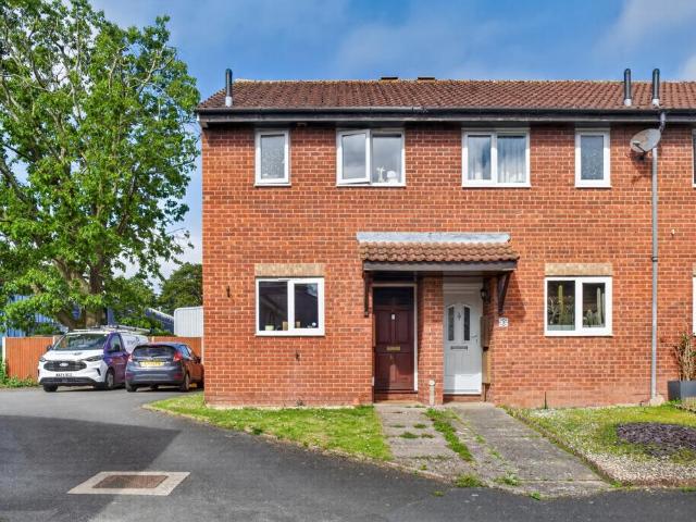 2 bedroom end of terrace house for sale
