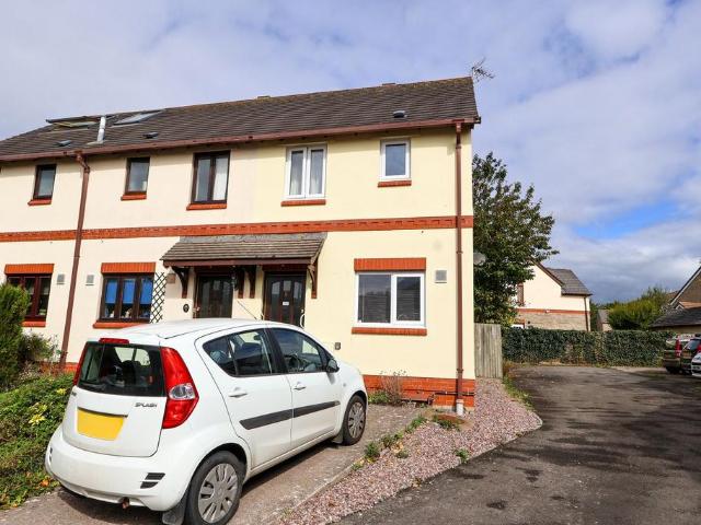 2 bedroom end of terrace house for sale