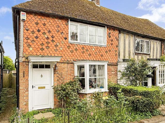 2 bedroom end of terrace house for sale