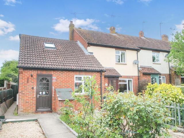 2 bedroom end of terrace house for sale