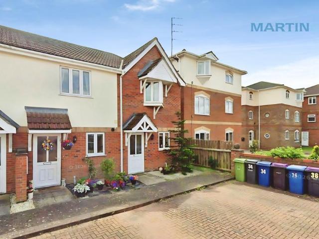 2 bedroom end of terrace house for sale