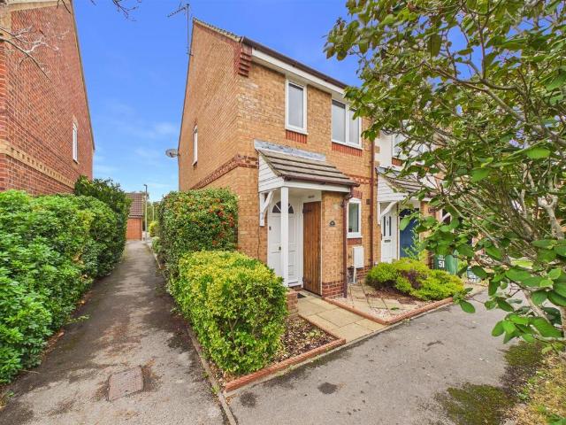 2 bedroom end of terrace house for sale