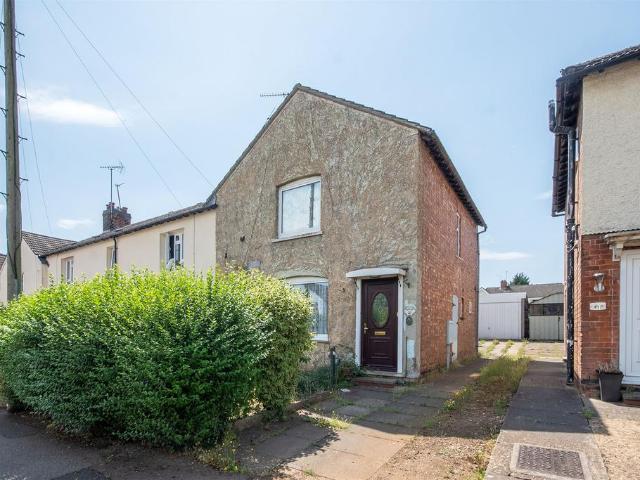 2 bedroom end of terrace house for sale