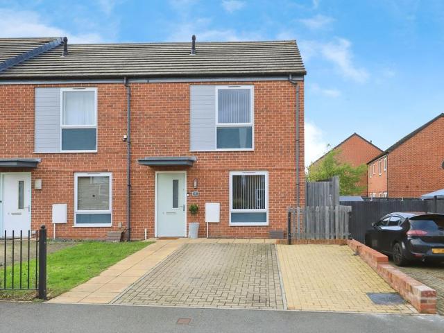 2 bedroom end of terrace house for sale