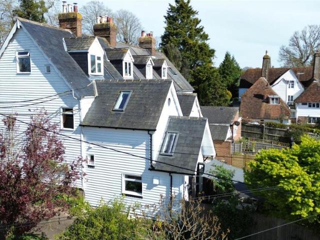 2 bedroom end of terrace house for sale