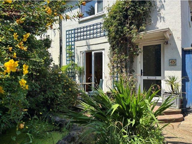 2 bedroom end of terrace house for sale