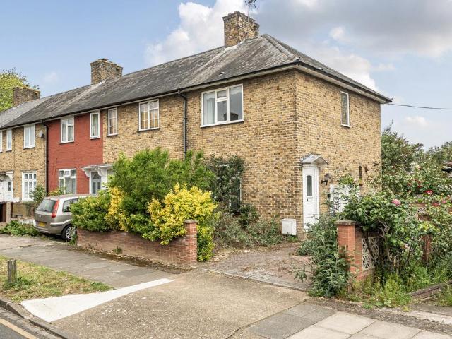 2 bedroom end of terrace house for sale