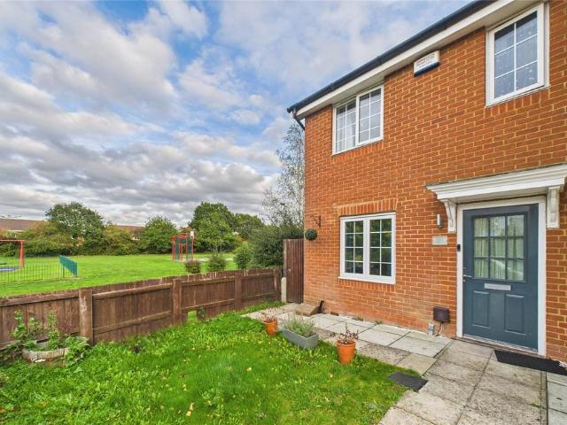2 bedroom end of terrace house for sale