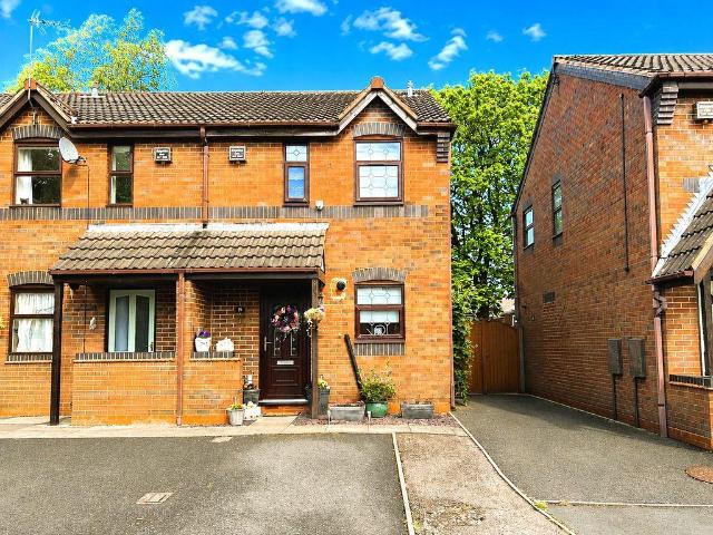 2 bedroom end of terrace house for sale
