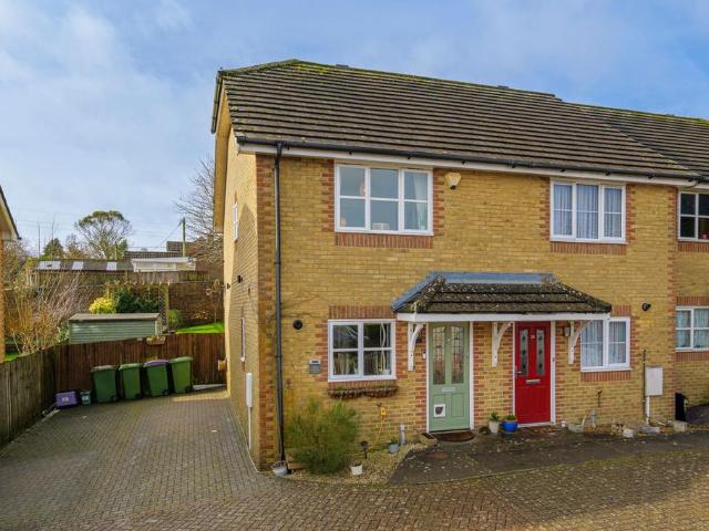 2 bedroom end of terrace house for sale