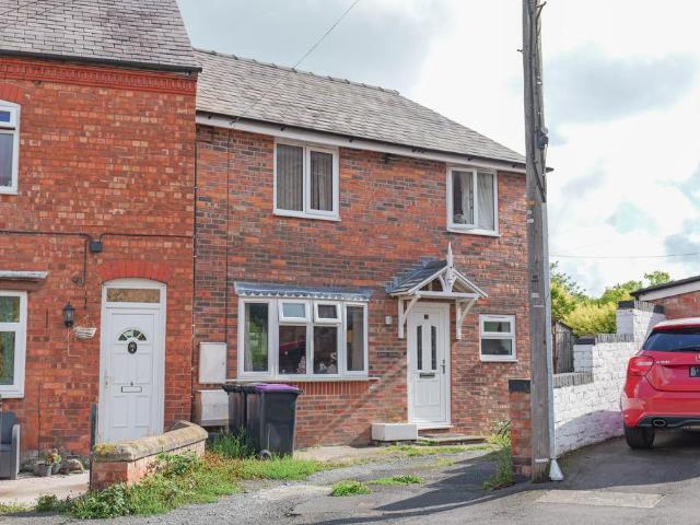 2 bedroom end of terrace house for sale