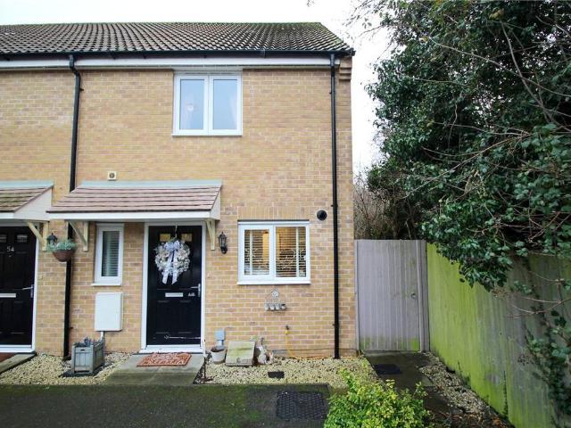 2 bedroom end of terrace house for sale