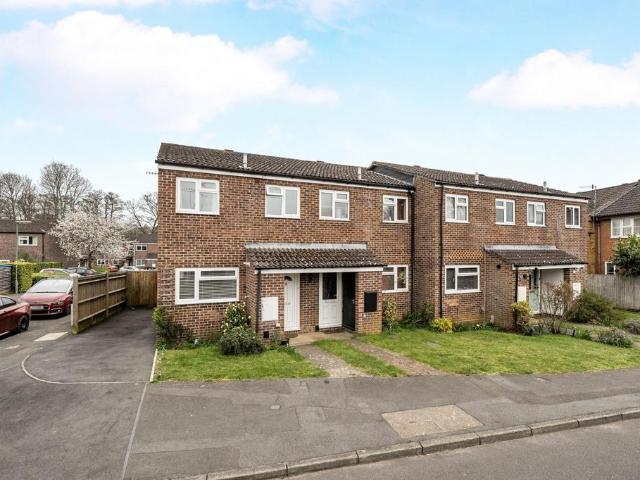 2 bedroom end of terrace house for sale