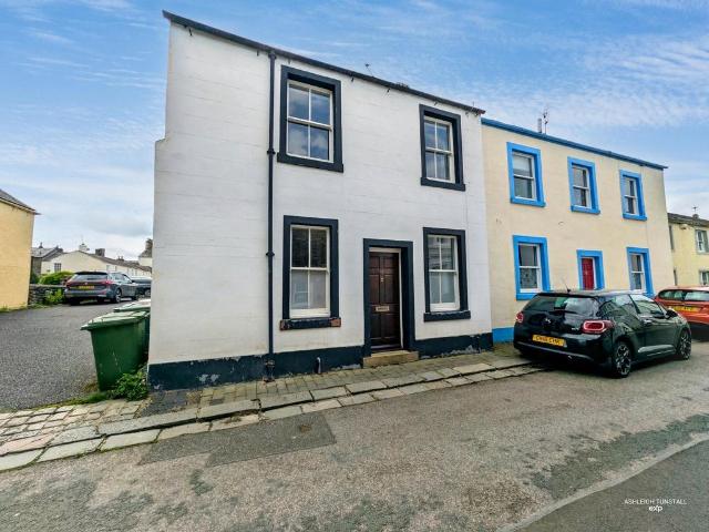 2 bedroom end of terrace house for sale