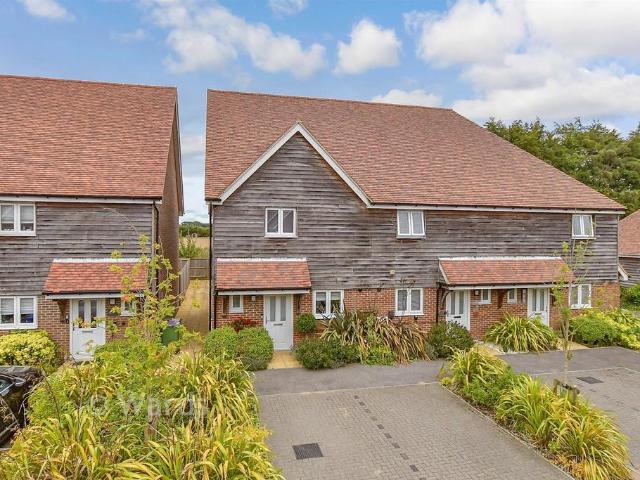 2 bedroom end of terrace house for sale