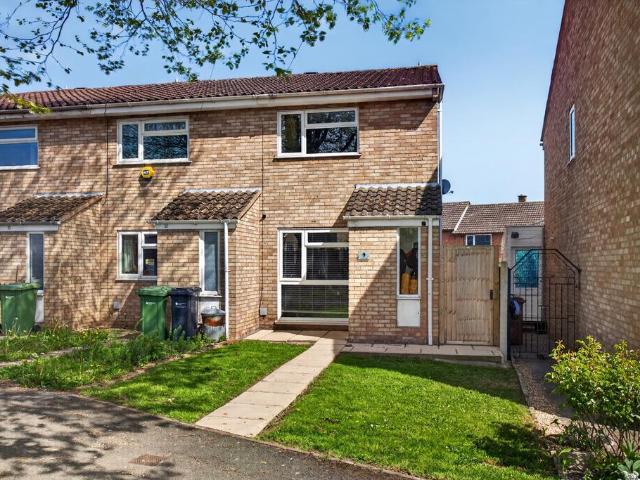 2 bedroom end of terrace house for sale