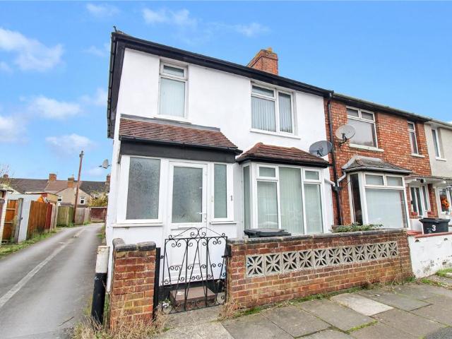2 bedroom end of terrace house for sale