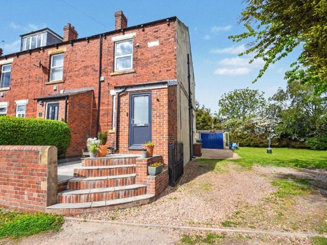 2 bedroom end of terrace house for sale