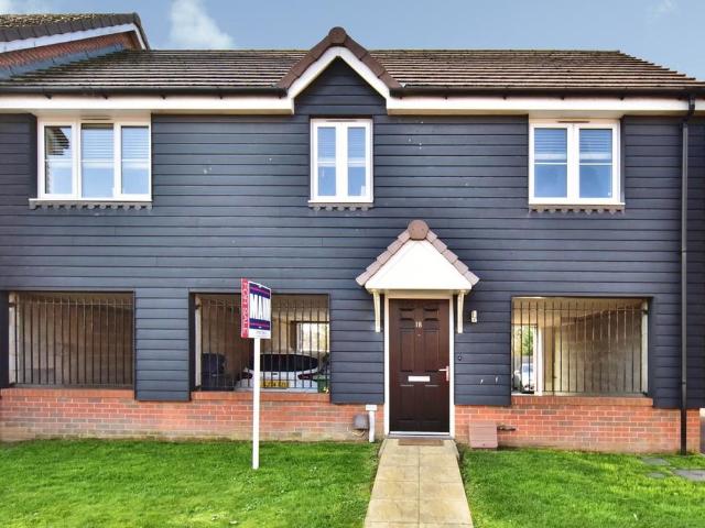 2 bedroom end of terrace house for sale