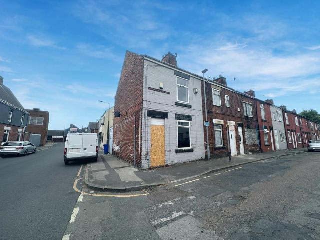 2 bedroom end of terrace house for sale