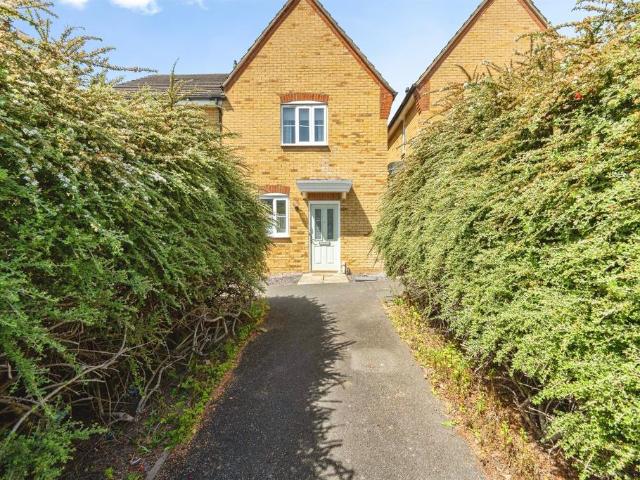 2 bedroom end of terrace house for sale