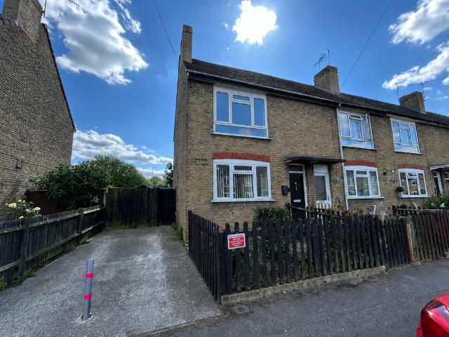 2 bedroom end of terrace house for sale