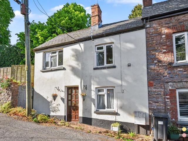 2 bedroom end of terrace house for sale
