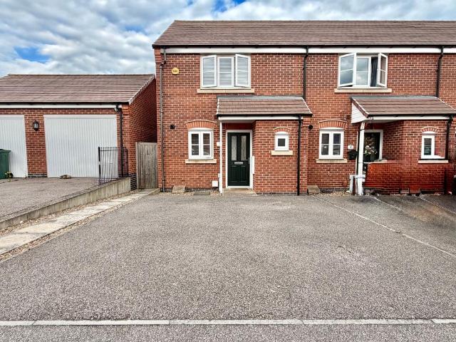 2 bedroom end of terrace house for sale