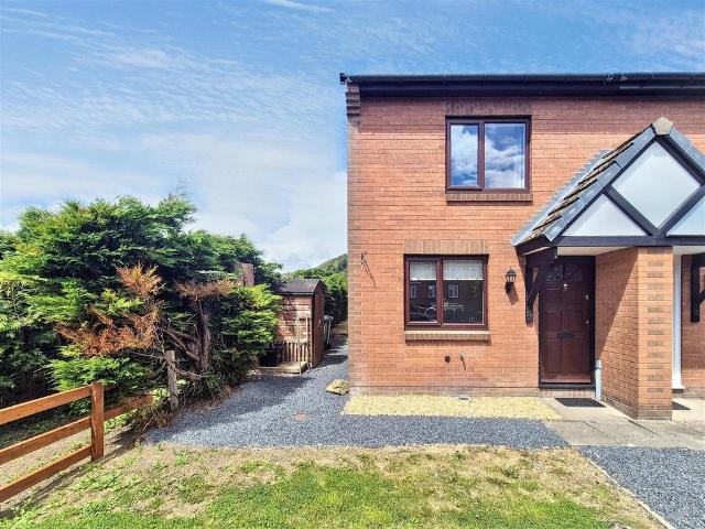 2 bedroom end of terrace house for sale