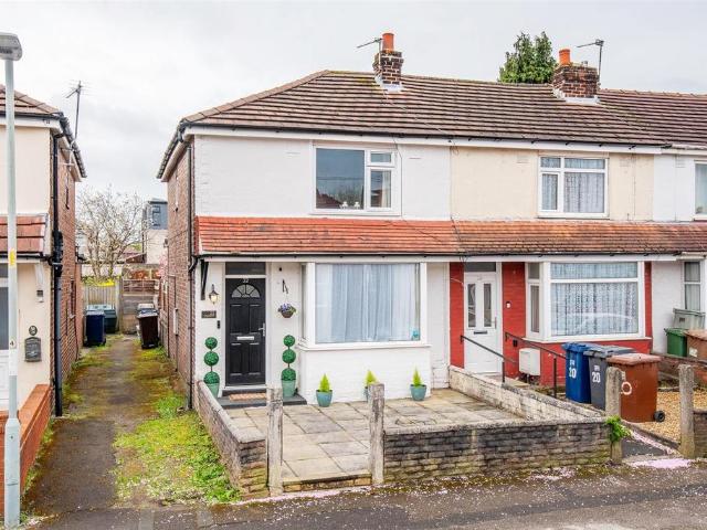 2 bedroom end of terrace house for sale