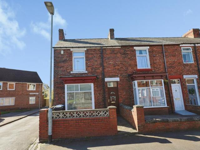 2 bedroom end of terrace house for sale