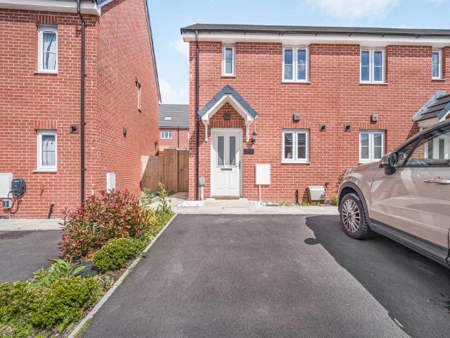 2 bedroom end of terrace house for sale
