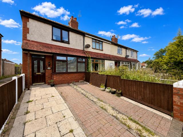 2 bedroom end of terrace house for sale