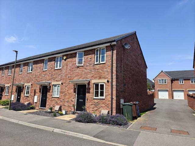 2 bedroom end of terrace house for sale