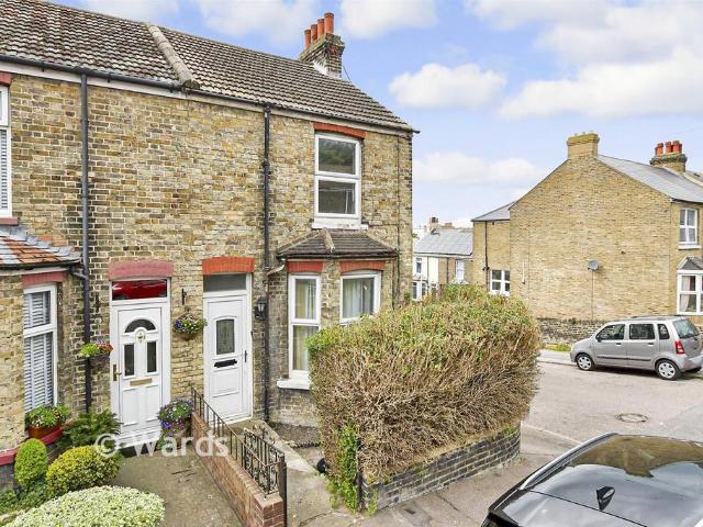 2 bedroom end of terrace house for sale